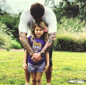 Marcus Luttrell Wiki, Height, Age, Wife, Family, Biography & More - WikiBio