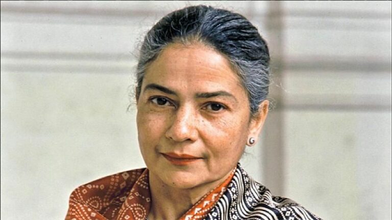 Anita Desai Wiki, Age, Husband, Family, Biography & More - WikiBio