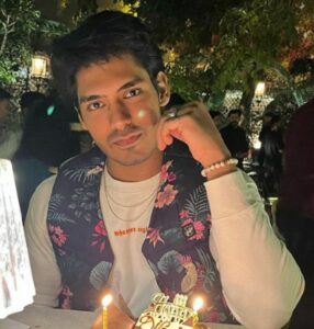 Digvijay Singh Rathee Wiki, Height, Age, Girlfriend, Family, Biography ...