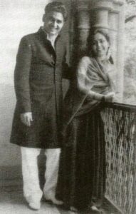 Kamal Amrohi Wiki, Age, Death, Wife, Children, Family, Biography & More ...