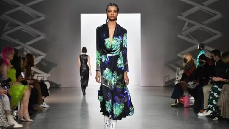 Prabal Gurung Wiki, Age, Wife, Family, Biography & More - WikiBio