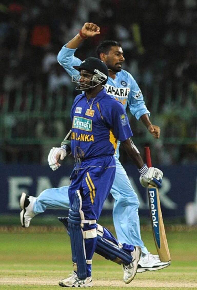 Praveen Kumar (Cricketer) Wiki, Height, Age, Wife, Children, Family ...