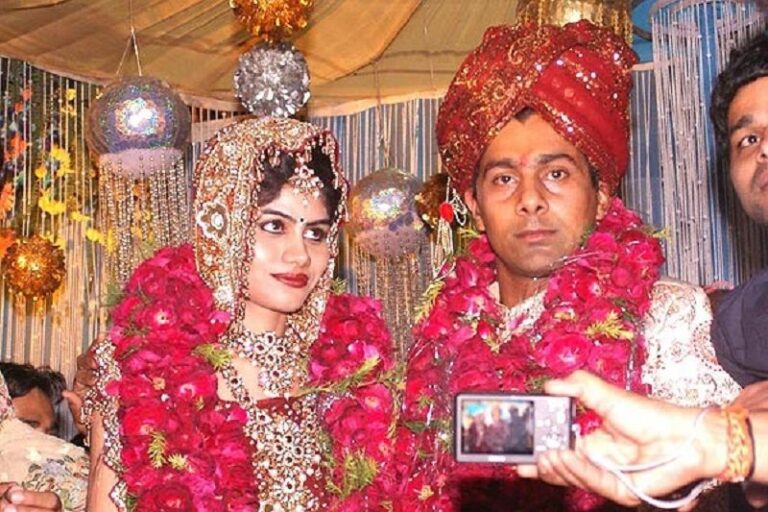 Praveen Kumar (Cricketer) Wiki, Height, Age, Wife, Children, Family, Biography & More - WikiBio