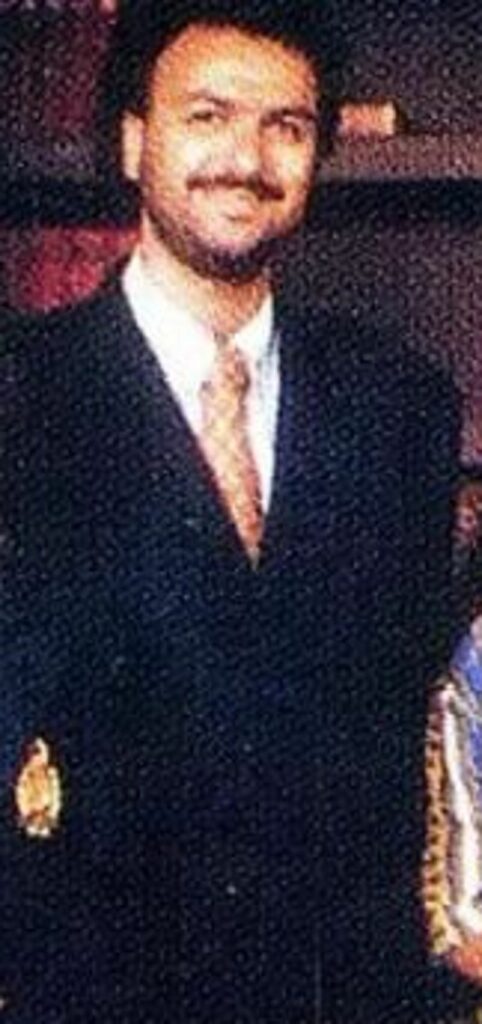 Shapoor Mistry Wiki, Age, Wife, Children, Family, Biography & More ...