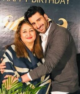 Aagha Ali Wiki Height, Age, Wife, Family, Biography & More - WikiBio