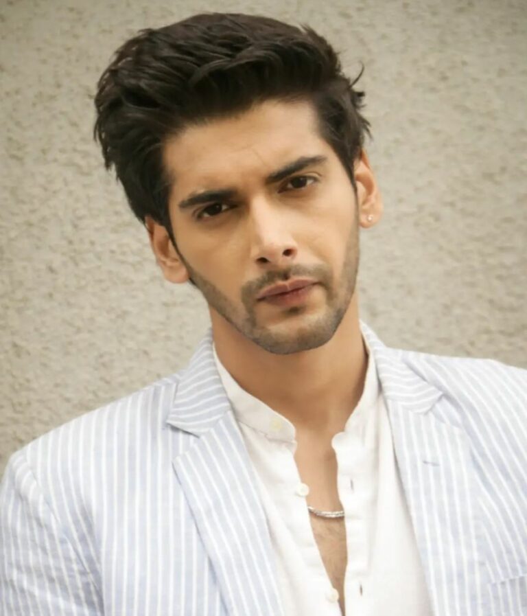 Akshit Sukhija Wiki, Age, Height, Family, Biography & More - WikiBio