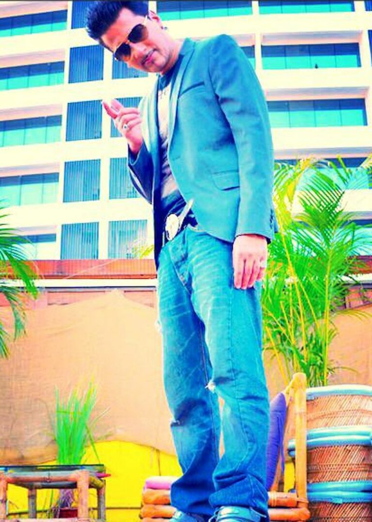 Bally Sagoo Wiki, Age, Height, Wife, Family, Biography & More - WikiBio