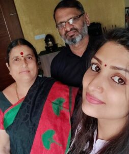 Divya Sridhar Wiki, Height, Age, Boyfriend, Husband, Children, Family ...