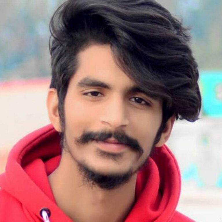 Gulzaar Chhaniwala Wiki, Age, Wife, Family, Biography & More - WikiBio