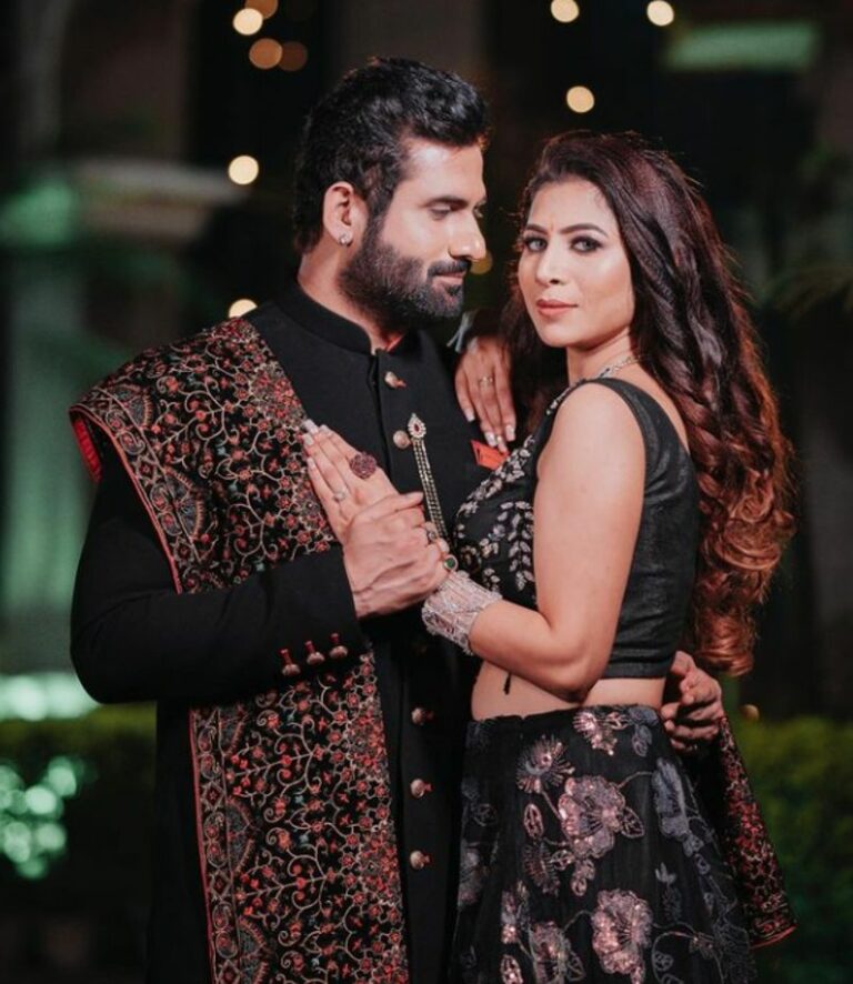 Harshit Saxena Wiki, Age, Height, Wife, Family, Biography & More - WikiBio