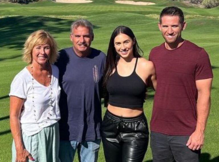 Lauren Gottlieb Wiki, Age, Boyfriend, Husband, Family, Biography - WikiBio