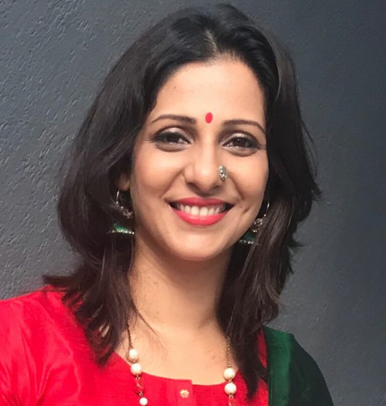 Madhura Velankar Wiki, Age, Height, Husband, Family, Biography & More ...