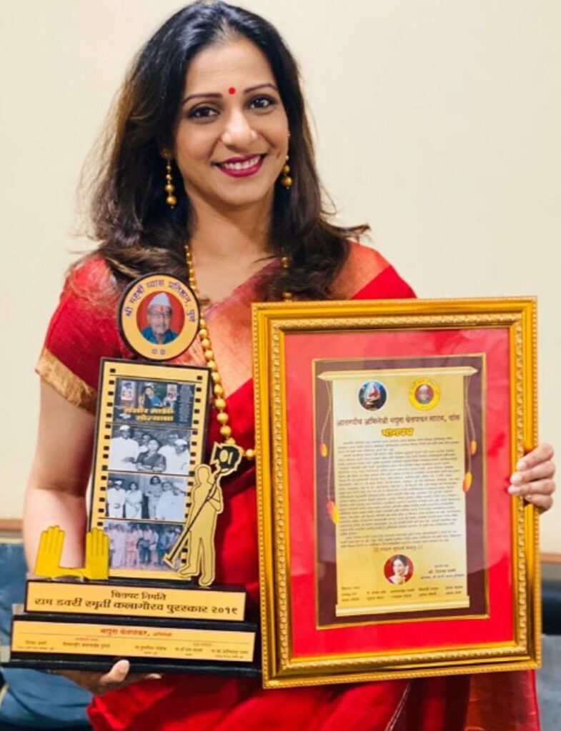 Madhura Velankar Wiki, Age, Height, Husband, Family, Biography & More ...