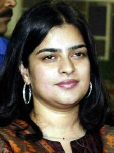 Shruti Choudhry Wiki Age, Caste, Husband, Family, Biography & More ...