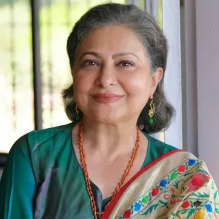 Smita Jayakar Wiki, Age, Husband, Family, Biography & More - WikiBio