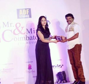 Sruthi Shanmuga Priya Wiki, Height, Age, Husband, Family, Biography ...