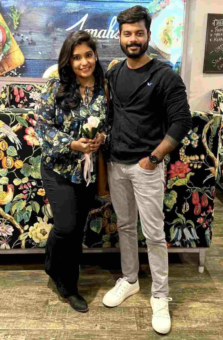 Sruthi Shanmuga Priya Wiki, Height, Age, Husband, Family, Biography ...