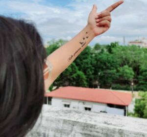 Sruthi Shanmuga Priya Wiki, Height, Age, Husband, Family, Biography ...