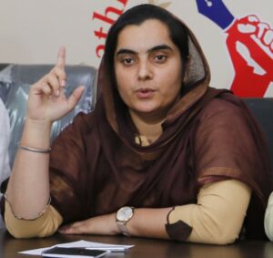 Baljinder Kaur Wiki, Age, Caste, Husband, Family, Biography & More - WikiBio