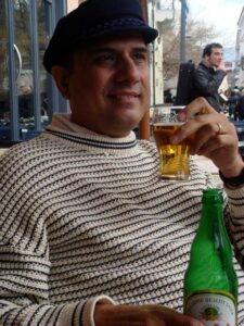 Boman Irani Wiki, Height, Age, Wife, Children, Family, Biography - WikiBio