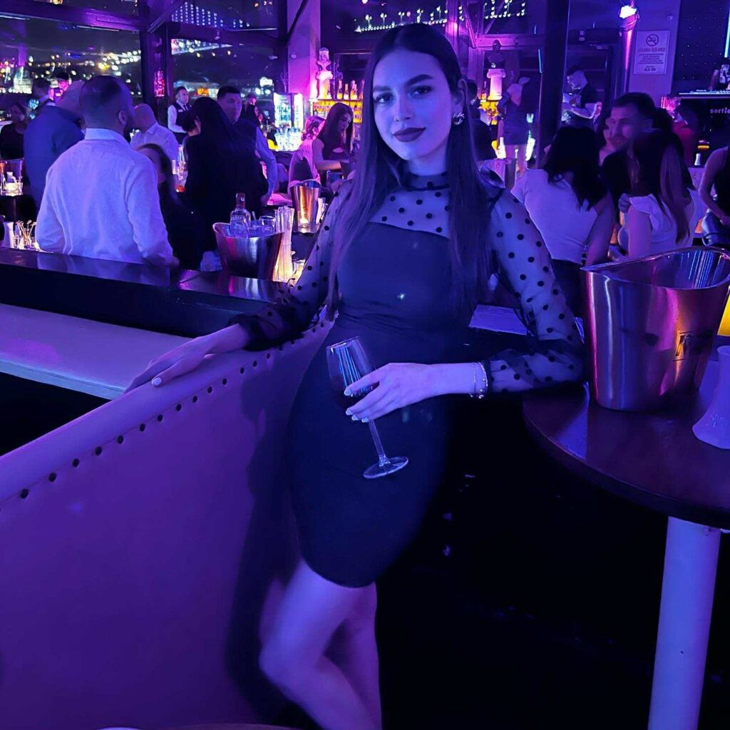 Erica Robin (Miss Universe Pakistan) Wiki, Height, Age, Family ...