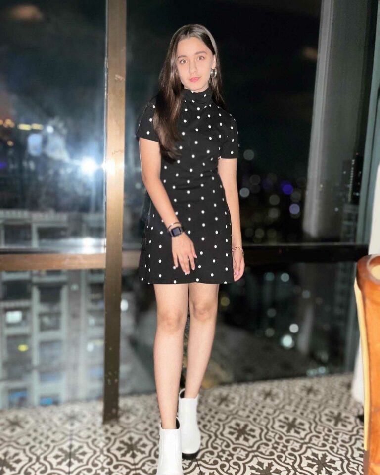 Naisha Khanna Wiki, Age, Family, Biography & More - WikiBio