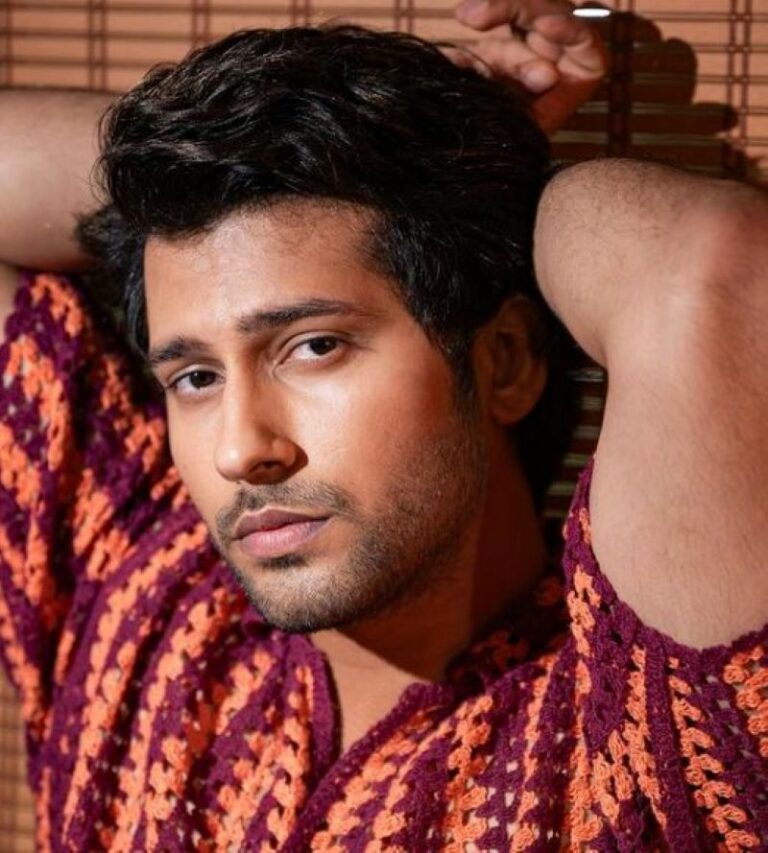 Namish Taneja Wiki, Age, Girlfriend, Wife, Family, Biography & More ...