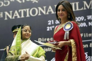 Shefali Shah Wiki, Age, Husband, Children, Family, Biography & More ...