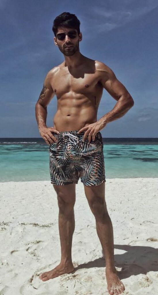 Smaran Sahu Wiki, Height, Age, Wife, Children, Family, Biography & More ...