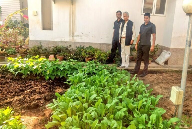 Tarun Gogoi Wiki, Age, Death, Wife, Children, Family, Biography & More ...