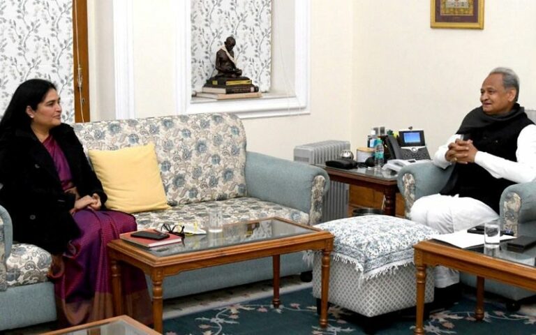 Usha Sharma (IAS) Wiki, Age, Husband, Family, Biography & More - WikiBio