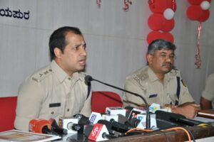 Anupam Agrawal (IPS) Wiki, Age, Wife, Family, Biography & More - WikiBio