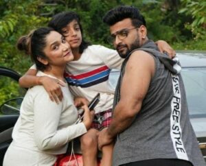 Akshatha Gowda Wiki, Height, Age, Husband, Family, Biography & More - WikiBio