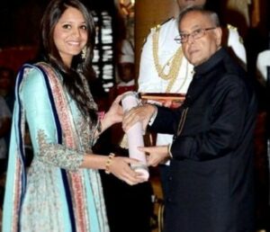 Dipika Pallikal (Dinesh Karthik’s Wife) Wiki, Age, Husband, Family ...