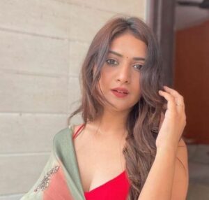 Rashika Dobriyal Wiki, Age, Boyfriend, Family, Biography & More - WikiBio