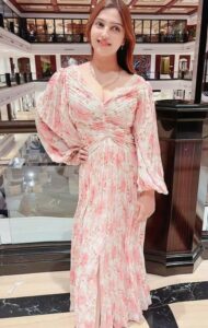 Sana Raees Khan (Bigg Boss) Wiki, Age, Boyfriend, Family, Biography ...