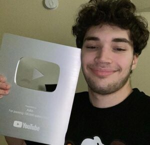 Adin Ross Wiki, Height, Age, Girlfriend, Wife, Family, Biography & More ...