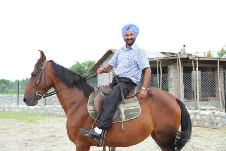 Bhupinder Babbal Wiki, Height, Age, Wife, Family, Biography, & More ...