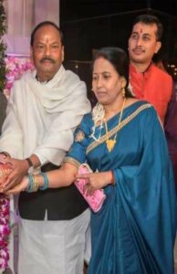 Raghubar Das Wiki, Age, Caste, Wife, Children, Family, Biography & More ...