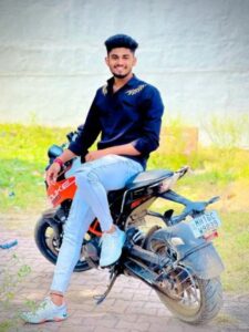 Aditya Shinde Wiki, Height, Age, Girlfriend, Family, Biography & More ...