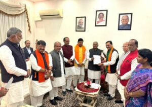 Kailash Vijayvargiya Wiki, Age, Caste, Wife, Family, Biography & More - WikiBio