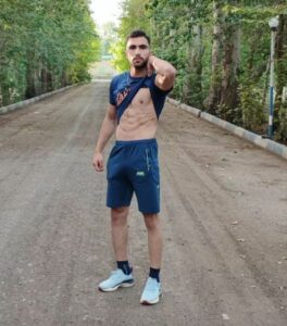 Milad Jabbari Wiki, Height, Weight, Age, Girlfriend, Family, Biography ...