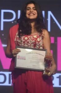 Shenaz Treasury Wiki, Age, Boyfriend, Husband, Children, Family ...