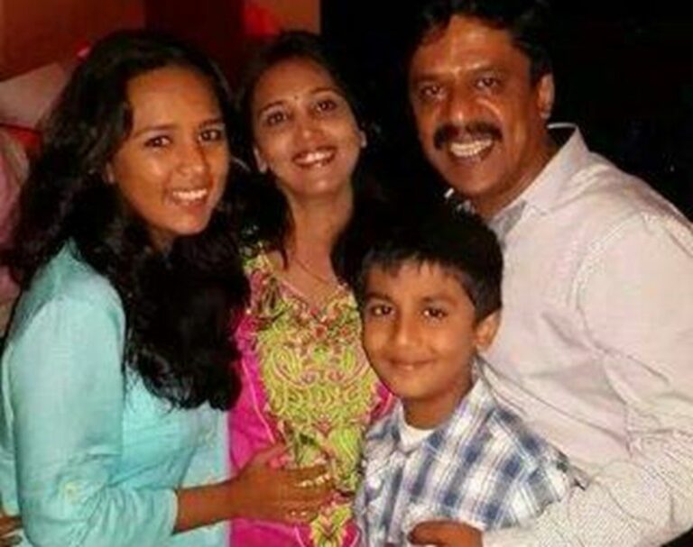 Upendra Limaye Wiki, Height, Age, Wife, Family, Biography & More - WikiBio