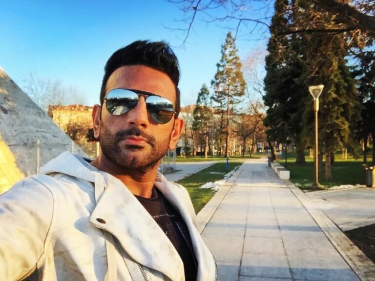 Aarav Chowdhary Wiki, Height, Age, Wife, Children, Family, Biography ...