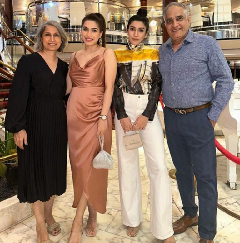 Haresh Khatri Wiki, Height, Age, Wife, Children, Family, Biography & More - WikiBio