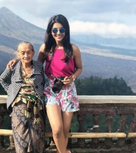 Nivedhithaa Sathish Wiki, Height, Age, Boyfriend, Husband, Family ...