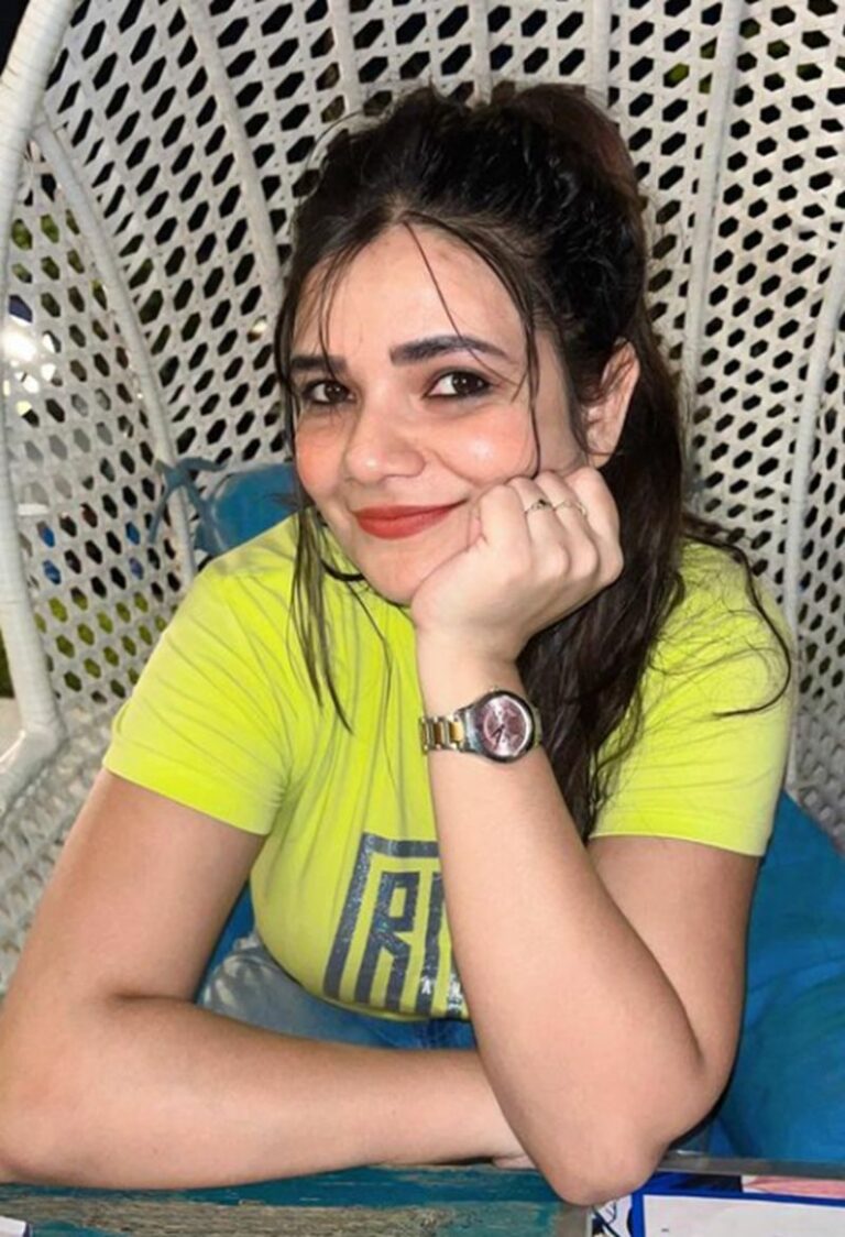 Swati Mishra (Singer) Wiki, Age, Husband, Family, Biography & More ...