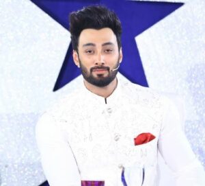 Umair Jaswal Wiki, Height, Age, Girlfriend, Wife, Children, Family ...