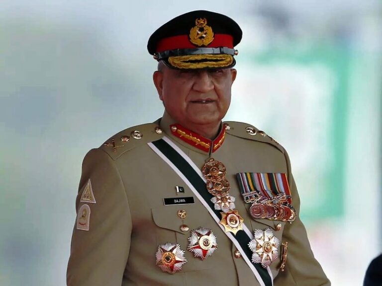 Qamar Javed Bajwa Wiki, Age, Caste, Wife, Children, Family, Biography ...